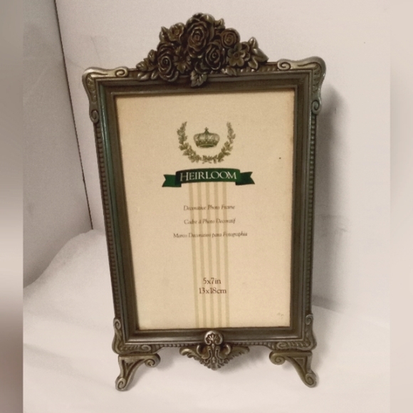 heirloom | Accents | Victorian Heirloom Photo Frame Antique Gold Metal ...